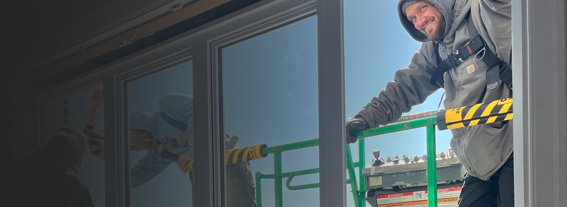 Glass for Window Contractors Ottawa | Wholesale Glazing